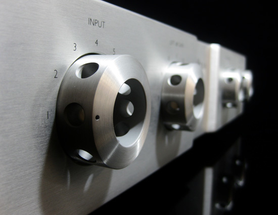 Viola Labs Cadenza Preamplifier la AVstore.ro