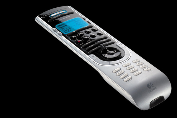 Telecomanda universala Logitech Harmony 525 la AVstore.ro