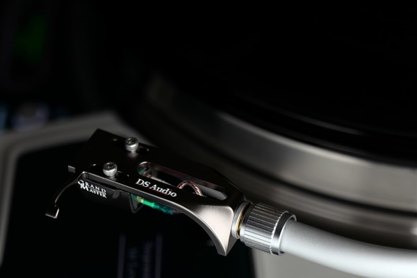 DS Audio HS-001 Solid Headshell la AVstore.ro