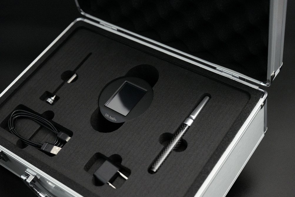 DS Audio ES 002 Reference Eccentricity Detection Stabilizer la AVstore.ro